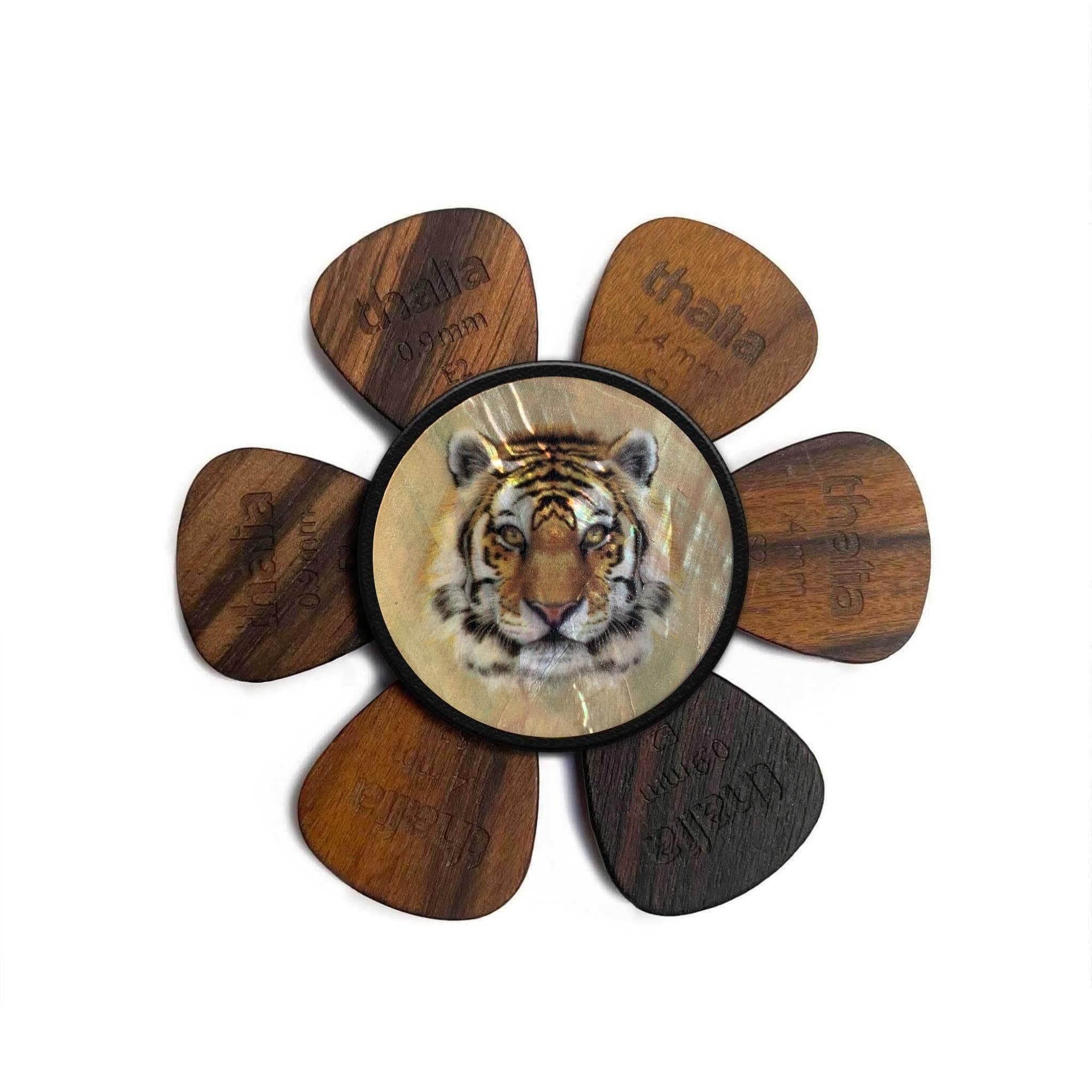 Tiger | Pick Puck 2.0 – ThaliaCapos.com